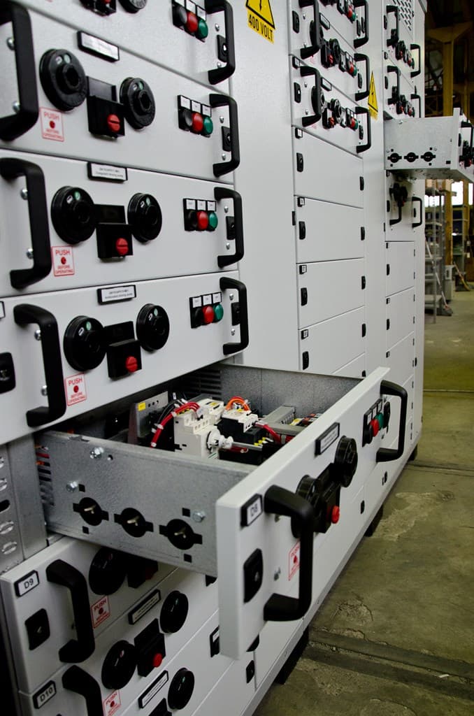 QCM - Motor Control Center - Costruzioni Elettrotecniche CEAR s.r.l.