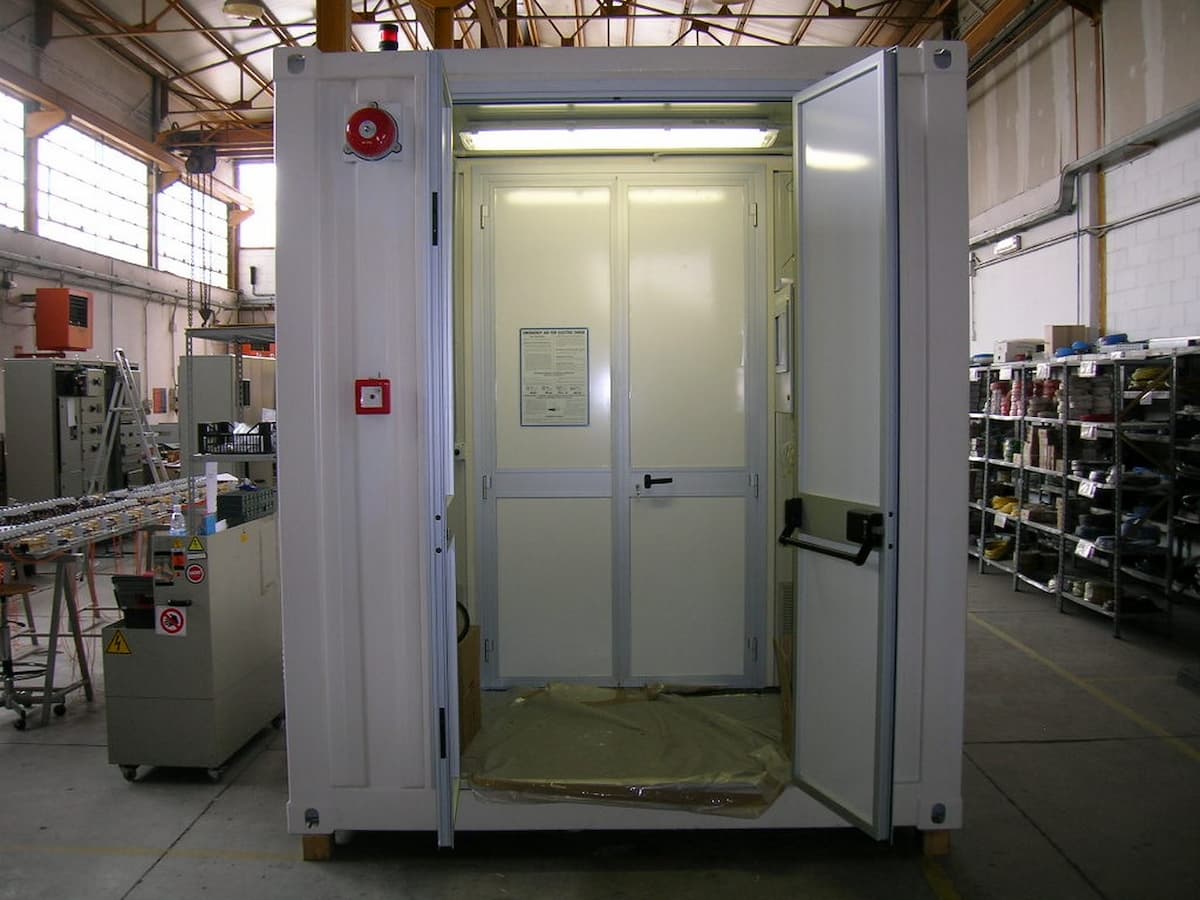 CT-PC - Containerized power & control cabins - Costruzioni ...