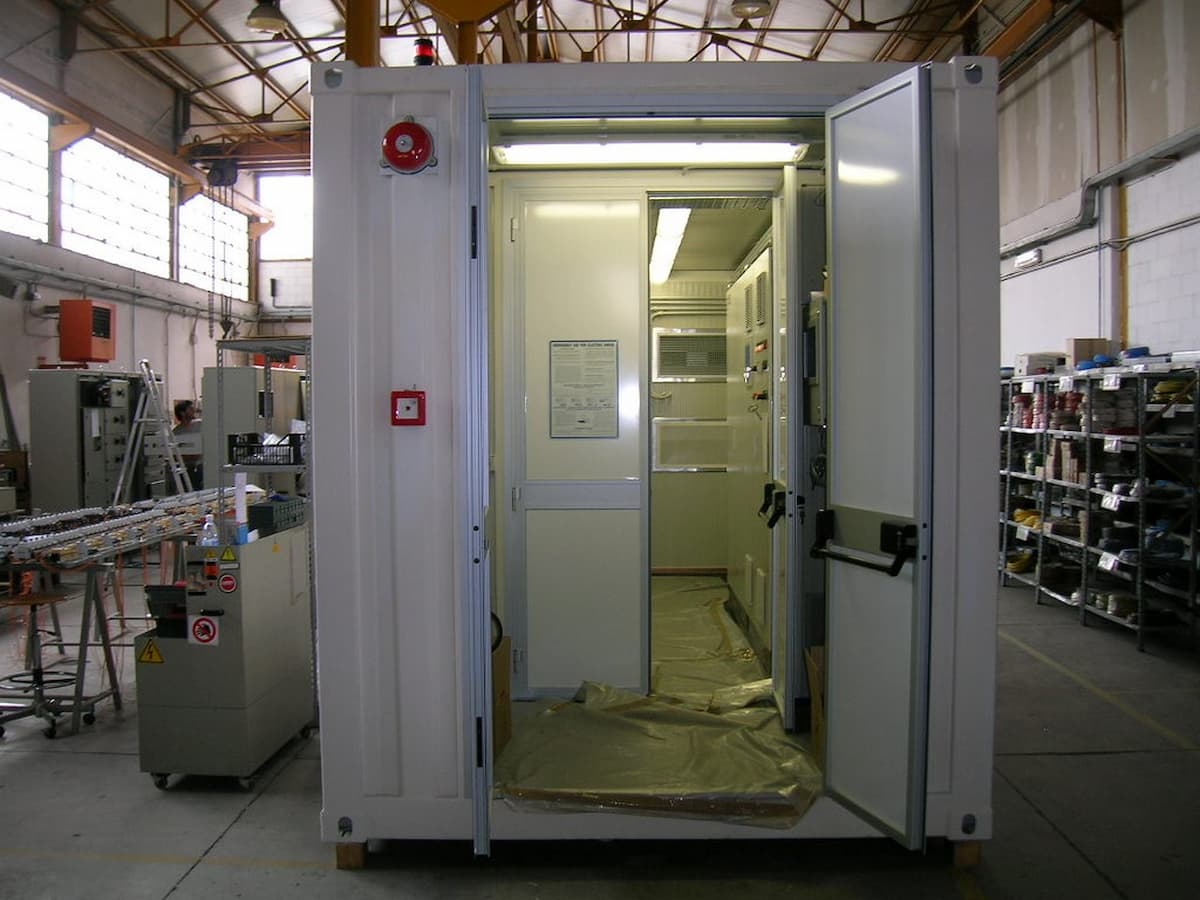 CT-PC - Containerized power & control cabins - Costruzioni ...